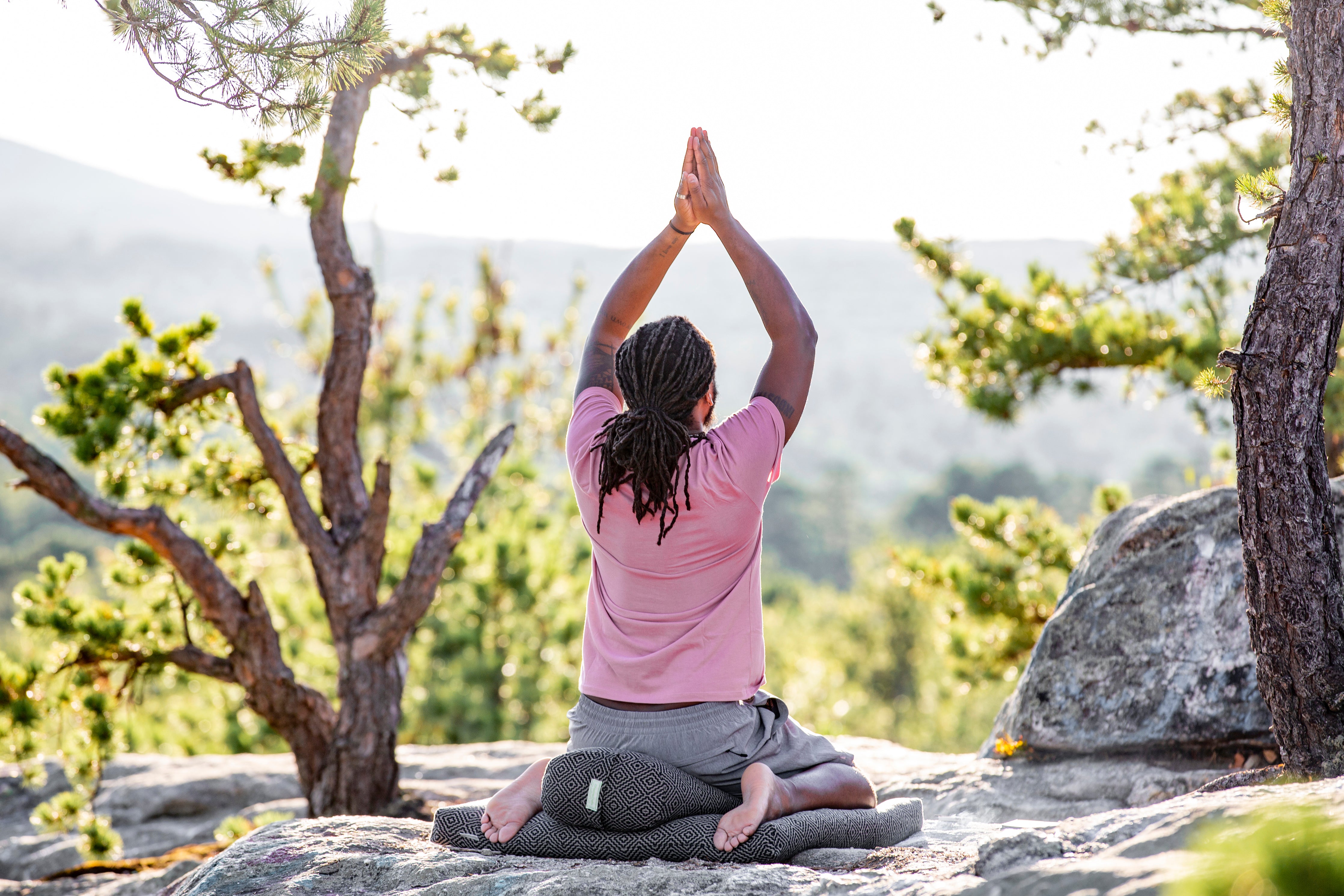 Outdoor Meditation – DharmaCrafts
